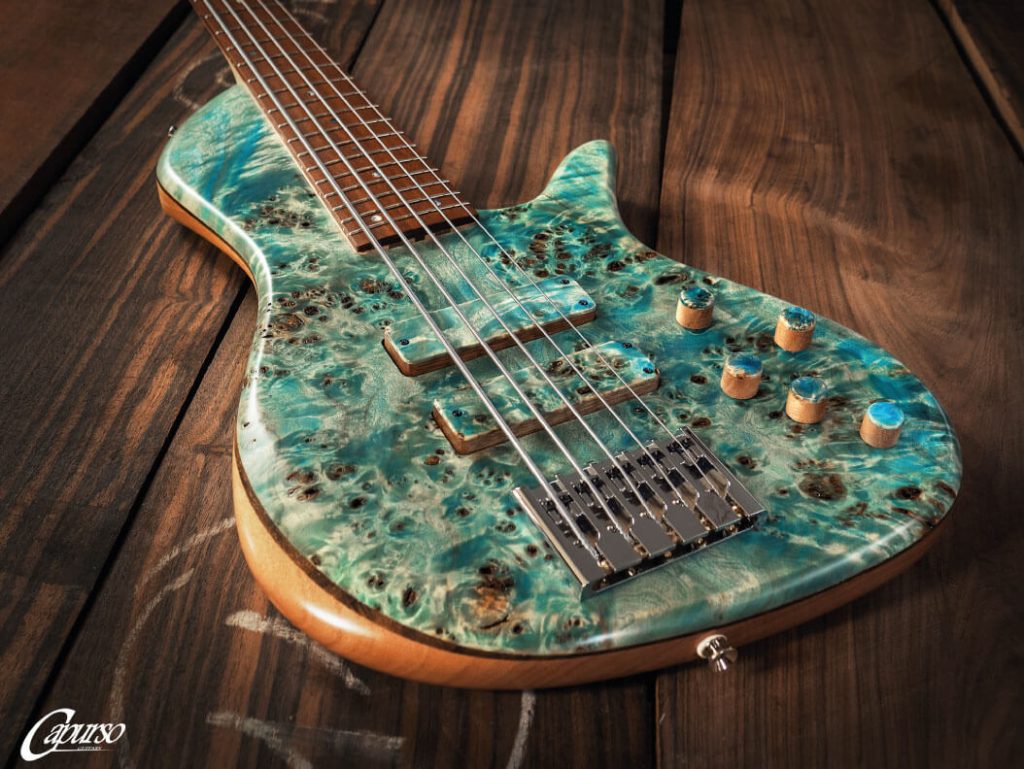 Georgius Deluxe 5 Strings Capurso Guitars